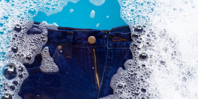 How To Acid-Wash Jeans: Step-by-step Guide